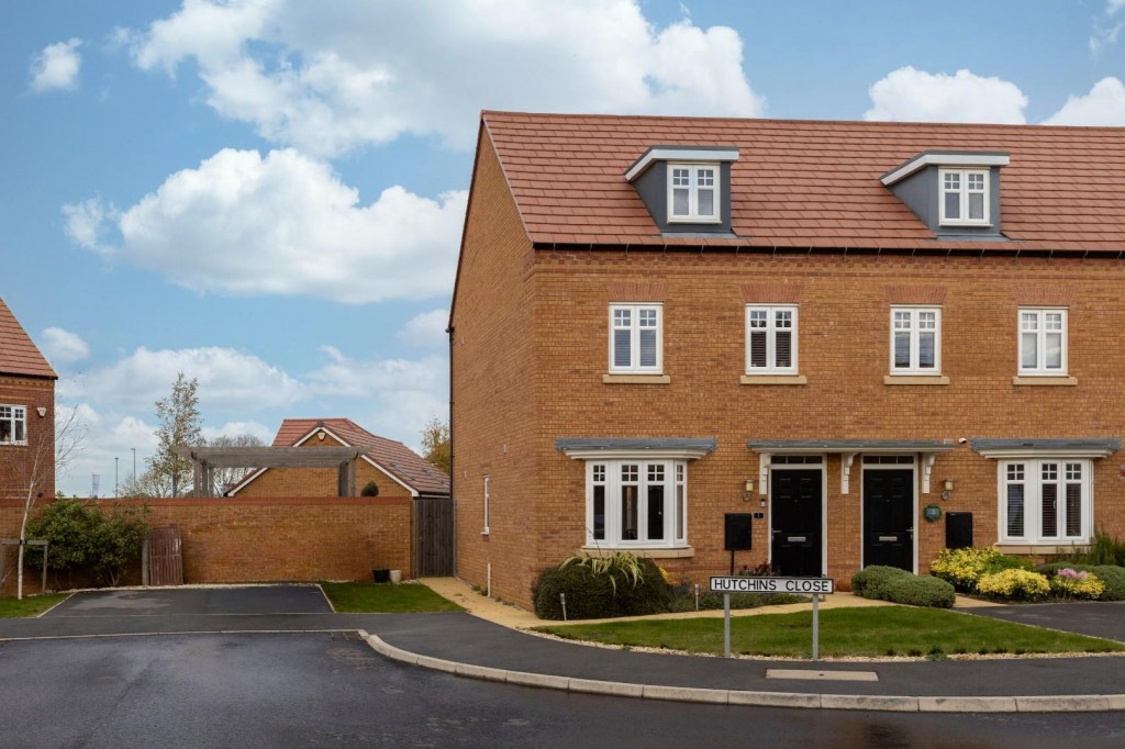 Hutchins Close, Overstone Gate, 3 bedroom, House - End Terrace
